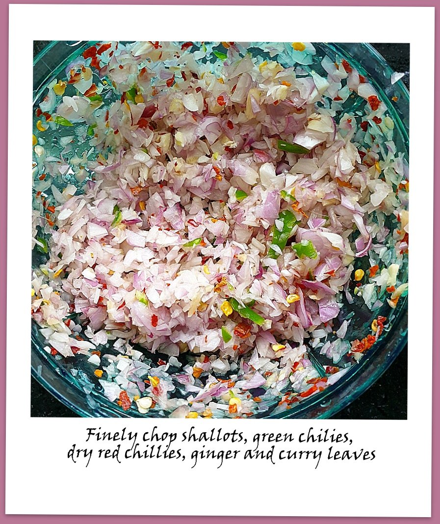 Parippu Vada | Kerala Lentil Fritters | Dal Vada Recipe