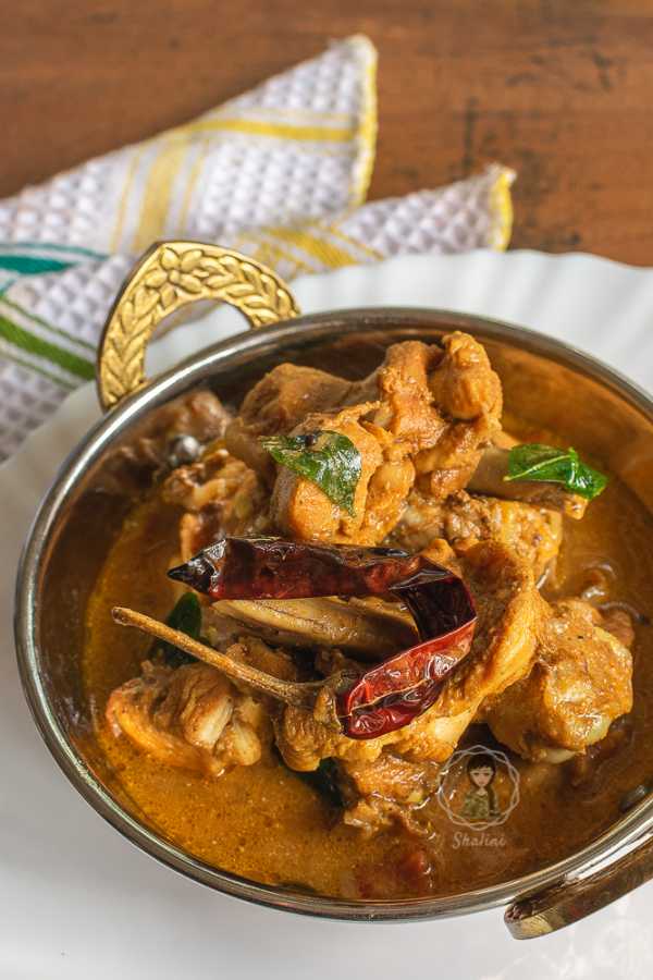Wayanadan Chicken Curry #AtoZChallenge | Something's Cooking